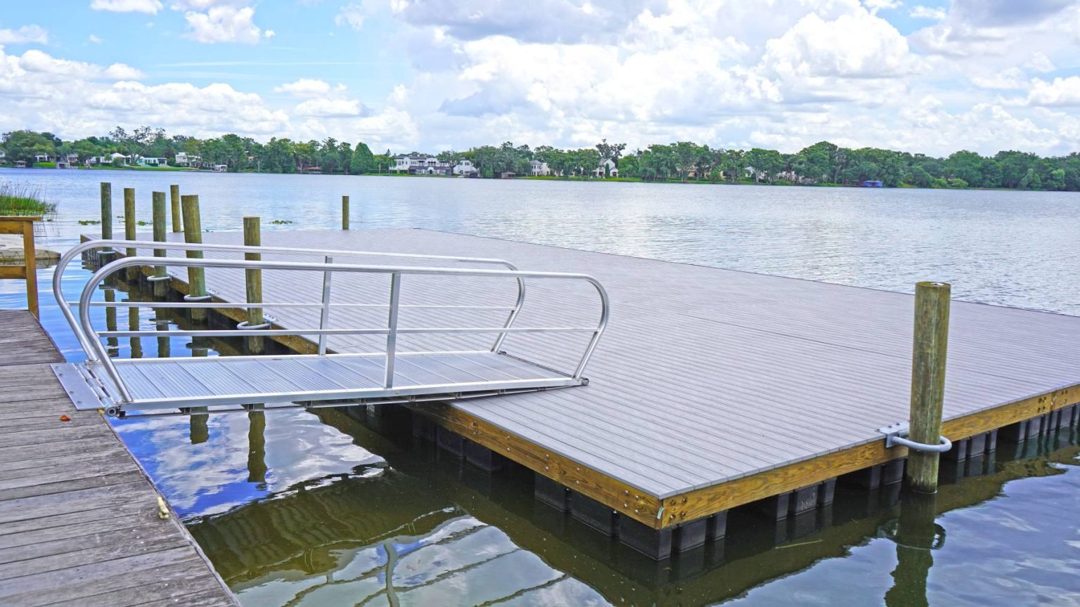 The Benefits of Floating Boat Docks: Pros and Cons – Secured Dock Builders